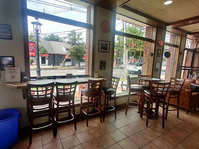 Window seats overlooking downtown Metuchen make eating in just as appealing as grabbing your order to go.
