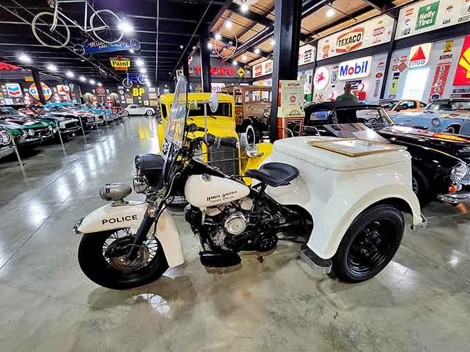 This Harley three-wheeler served as police transportation when "protect and serve" came with serious style points attached.