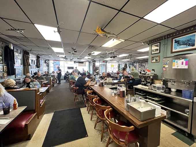 Counter seating where locals gather like it's the breakfast version of Cheers, minus the beer obviously.