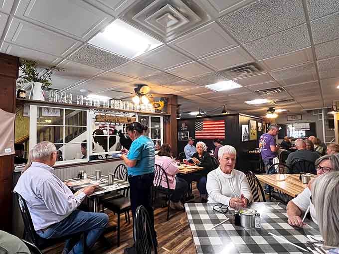 A full house of happy diners proves that word travels fast when the food's this good.