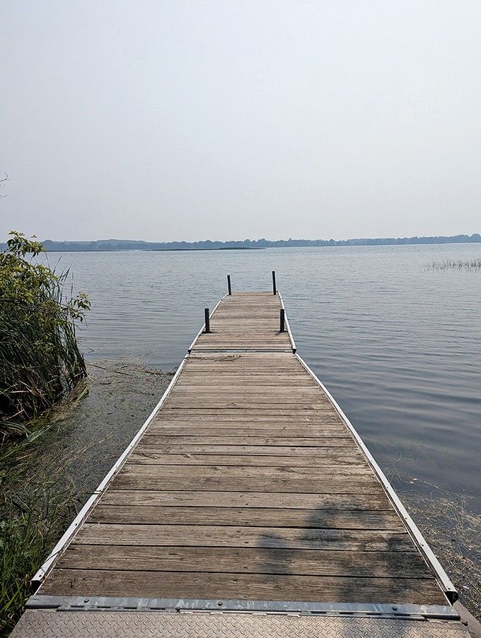 Docks that stretch into crystal-clear water like an invitation you'd be foolish to refuse on any reasonably warm Minnesota day.