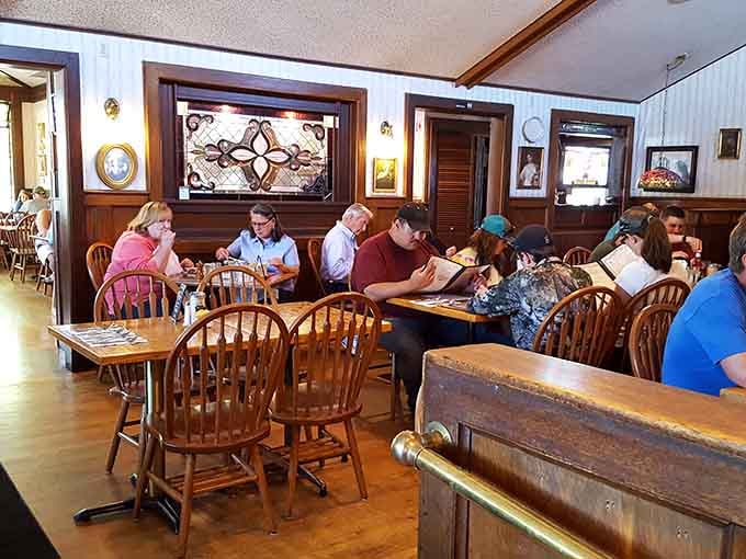 A full house of happy diners, each lost in their own breakfast bliss, is the best review any restaurant could ask for.