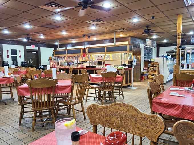 Spacious seating means you can spread out and get comfortable for the serious business of barbecue consumption.