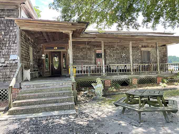 A front porch that's witnessed countless satisfied customers waddling back to their cars, loosening belts and planning return visits.