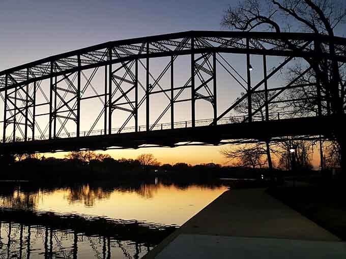 Sunset views like this are why people invented the phrase "golden hour" in the first place.