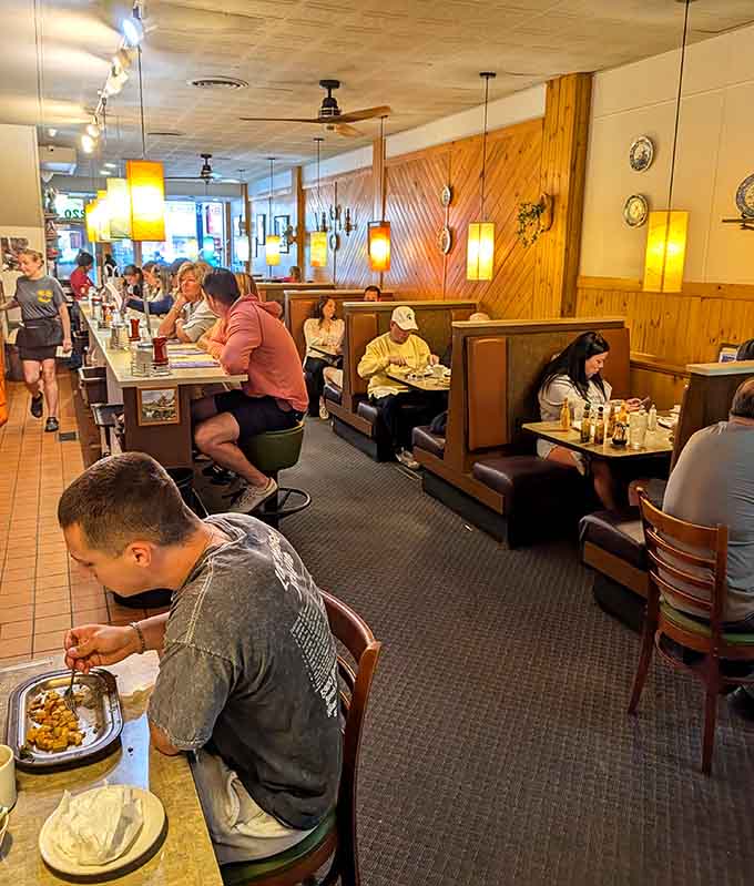 A full house of satisfied diners proves that word-of-mouth is still the best advertising money can't buy.