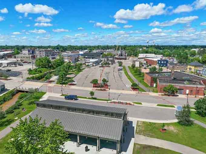 Wide open streets with actual parking spaces, a concept foreign to anyone from cramped expensive cities.