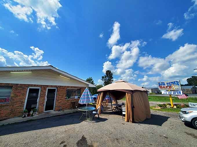 Even the outdoor seating area looks inviting, complete with a gazebo for those perfect Alabama weather days.