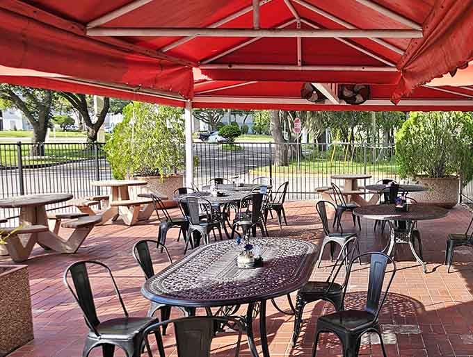 The covered patio offers Florida sunshine with your seafood, because sometimes you want both ocean breezes simultaneously.