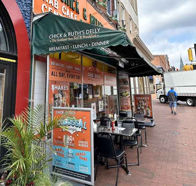 Sidewalk tables for people-watching while your sandwich arrives, because Annapolis deserves to be enjoyed from multiple angles.