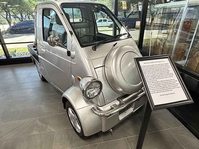 Japan's quirky Daihatsu Midget proves that practical transportation can also be absolutely charming and weird.