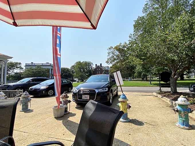 Plenty of parking means getting your coffee fix won't require circling the block like a fire truck on patrol.