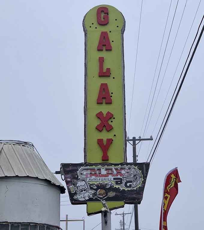 The towering retro sign makes Galaxy B&G impossible to miss, like a beacon calling hungry travelers home.