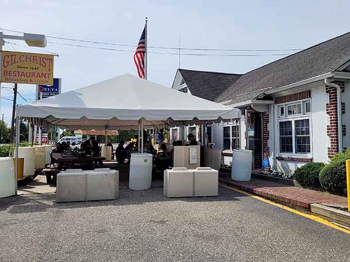 Outdoor seating extends the Gilchrist experience into the fresh air, because great breakfast tastes even better under open skies.