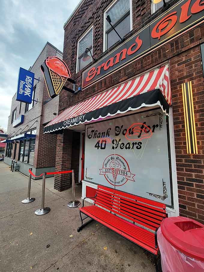The red bench outside has seen countless happy customers and probably heard more ice cream debates than a food court.