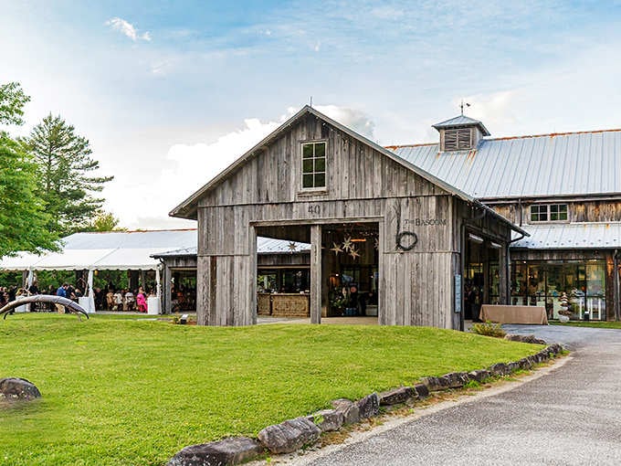 Contemporary design embraces mountain heritage in spaces dedicated to celebrating creativity and community connection always.