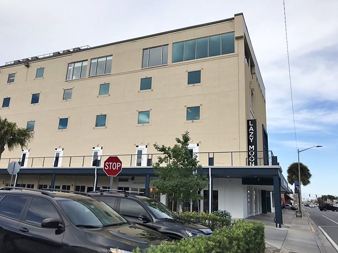 Plenty of parking means you won't have to walk far before or after your pizza-induced food coma begins.