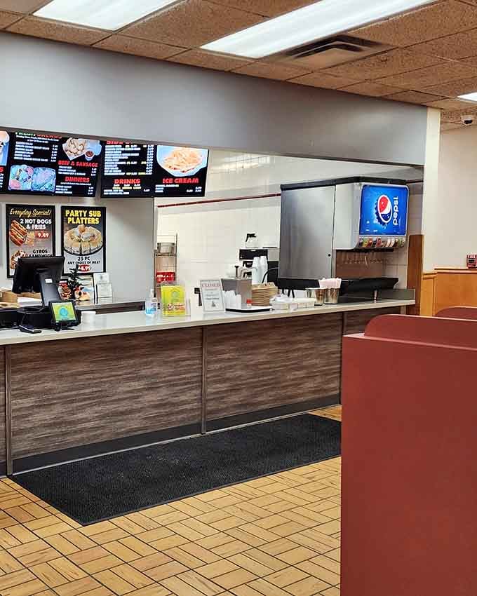 Clean, efficient counter service that gets you from hungry to happy faster than you can say "gyros plate."