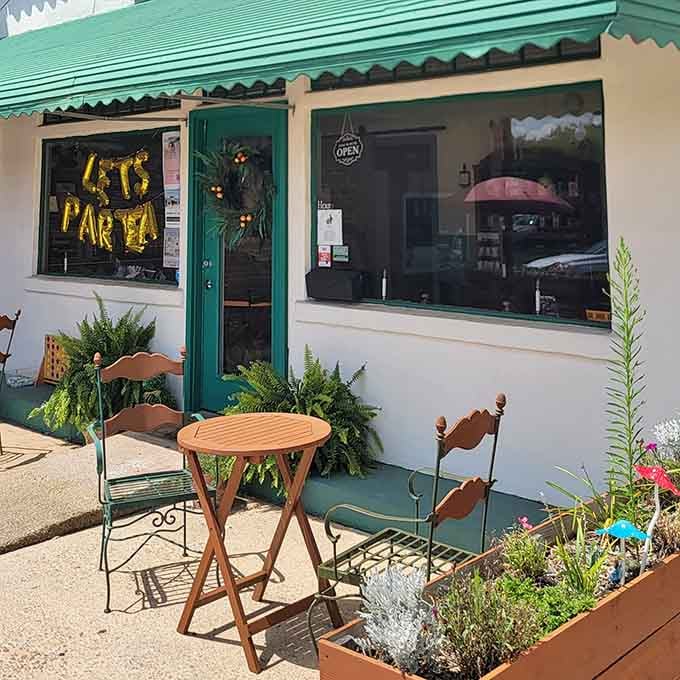 Outdoor seating where you can enjoy your treats while pretending you're in a French countryside village.