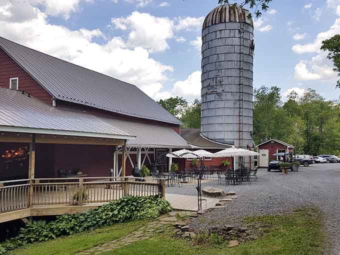 Chanteclaire Farm sits pretty in the valley, looking like it wandered out of a pastoral painting and decided to stay.