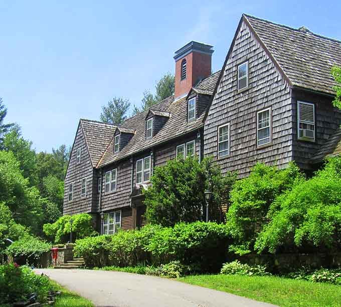 Clamber Hill Inn & Restaurant offers hospitality in a building that's seen generations of hungry travelers.