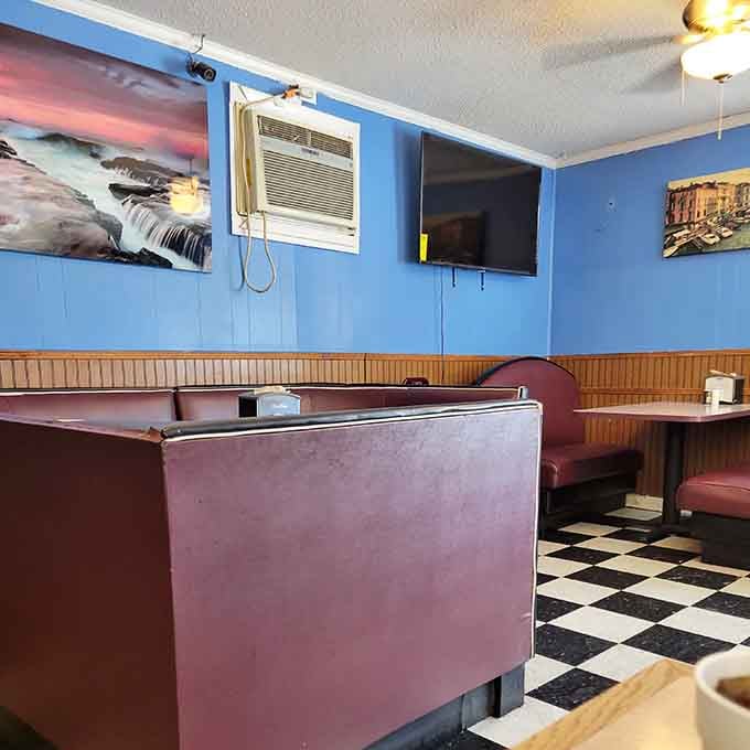 More blue walls and checkered floors, because Pete's knows if it ain't broke, don't redecorate it.