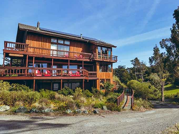 Hillside accommodations offering views that make you understand why people write poetry about Northern California.