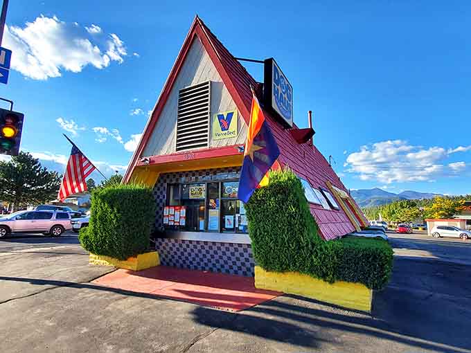 The A-frame architecture and bright colors make this place impossible to miss along historic Route 66 today.