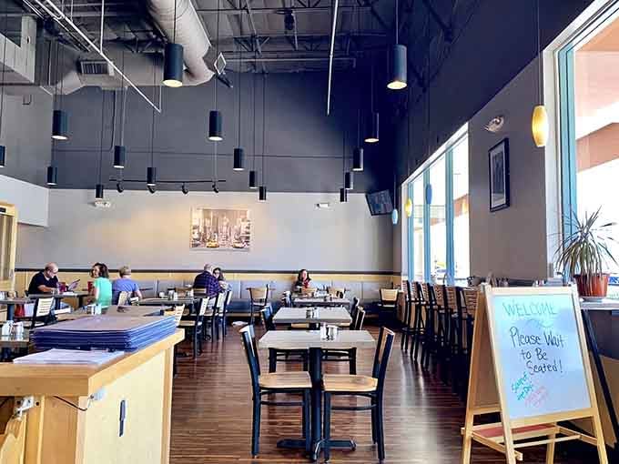 That welcoming sign isn't lying, they really do want you seated and fed as soon as possible.