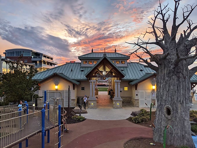 Restroom facilities that look nicer than some restaurants, which is saying something for a public park in America.