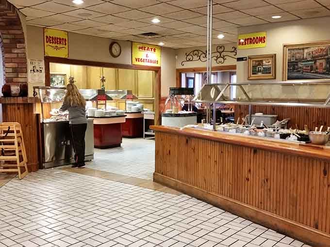 Multiple buffet stations ensure you never have to walk too far between your current plate and your next one.