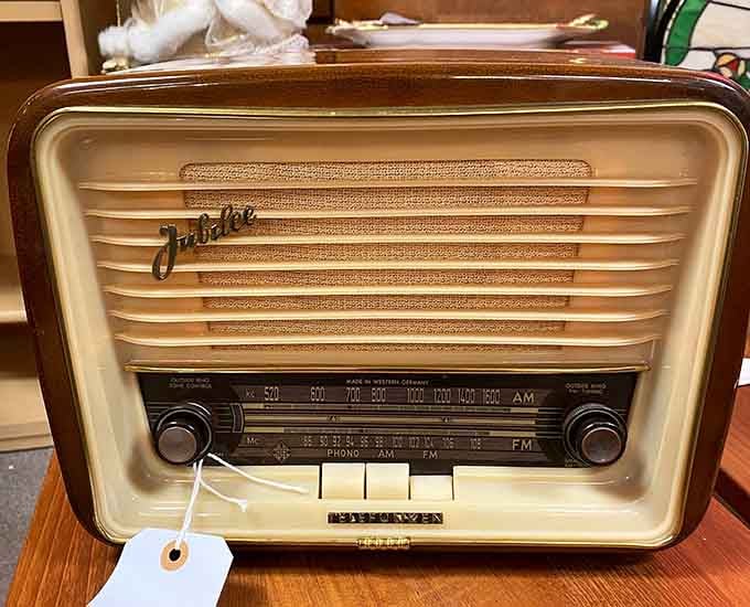 This Jubilee radio once delivered news of world events without algorithms or clickbait headlines attached.