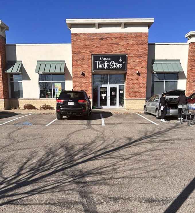 Ample parking means you can browse guilt-free, knowing you won't return to a ticket on your windshield.