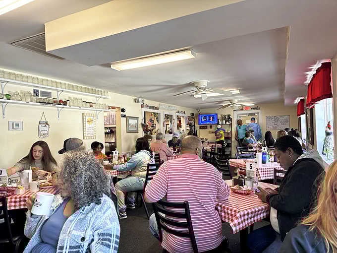 A packed dining room of happy faces tells you everything you need to know about this place.
