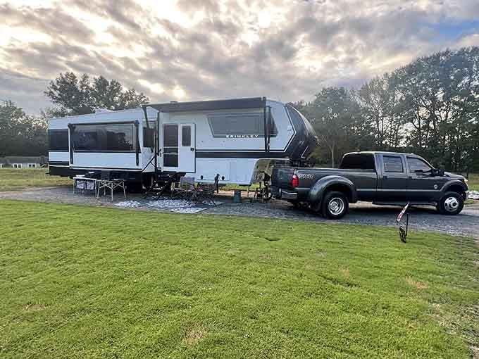 Water Oak RV Park welcomes travelers to experience Clinton's hospitality while enjoying modern camping amenities and Southern sunsets.