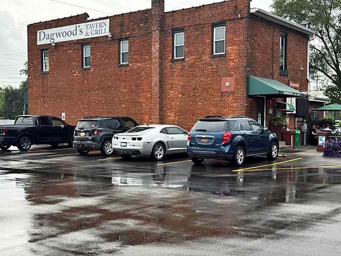 A full parking lot at lunchtime tells you everything you need to know about this place.