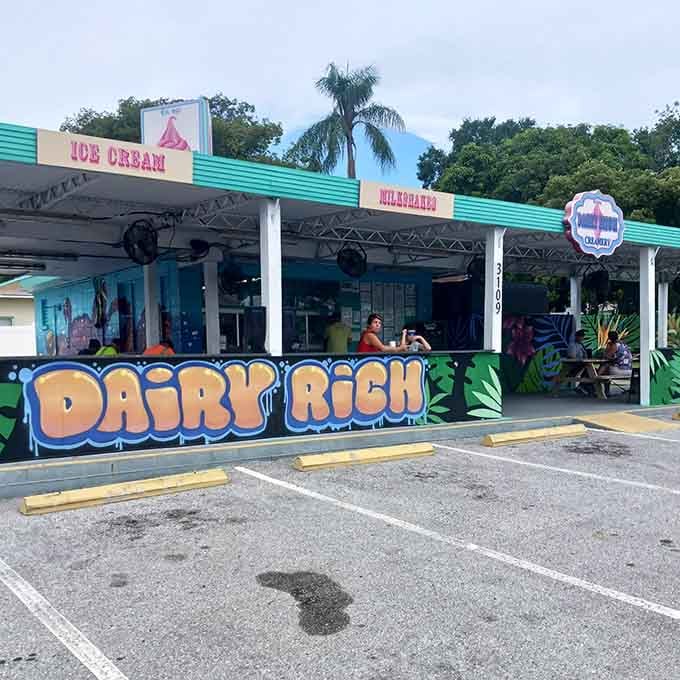 The sign that's been beckoning hungry travelers for generations, still doing its job with cheerful, bubble-letter enthusiasm.
