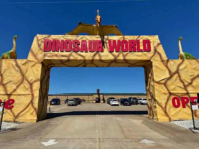 That front entrance with its faux-rock archway and pteranodon on top basically screams "abandon modern times, all ye who enter here."