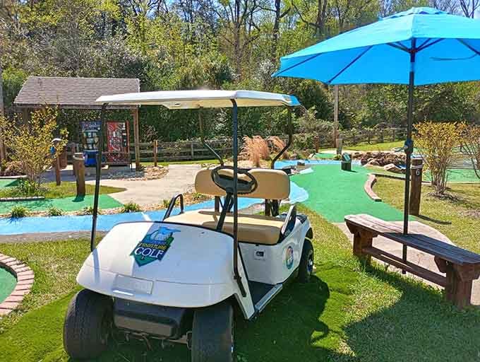 Even the golf cart looks ready for a relaxing day at this impeccably maintained Alabama attraction.