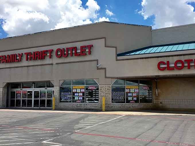 Blue skies and bargain prices make this Fort Worth destination the perfect spot for treasure hunters seeking retail therapy.