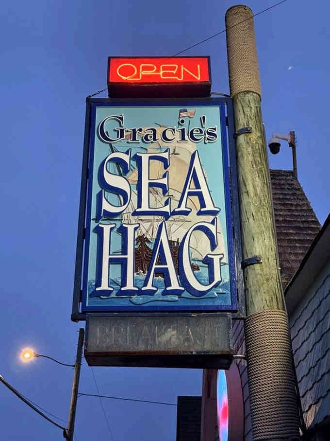 That vintage-style sign glowing against the evening sky has been guiding chowder seekers for years now.