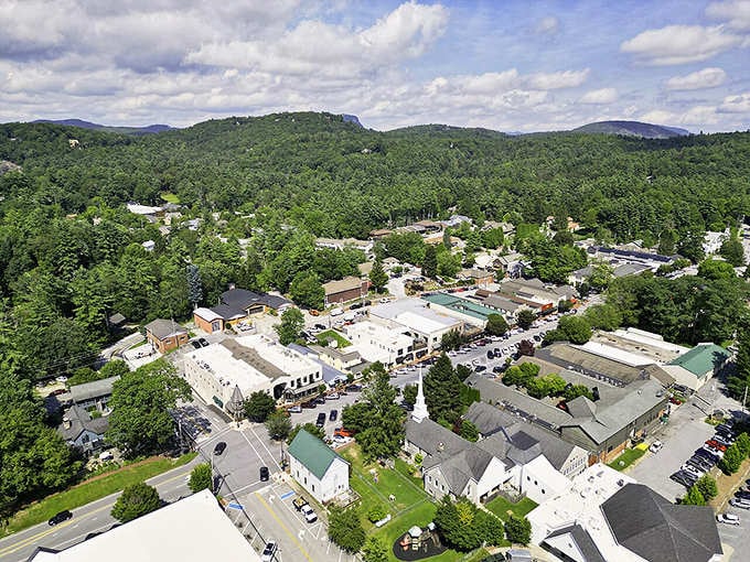From above, this mountain town reveals its perfect balance of nature, architecture, and thoughtful planning.