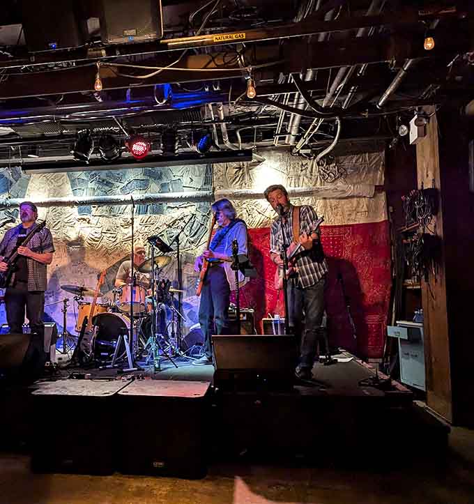 Live music transforms dinner into an experience, because Texas barbecue and good tunes have always belonged together naturally.