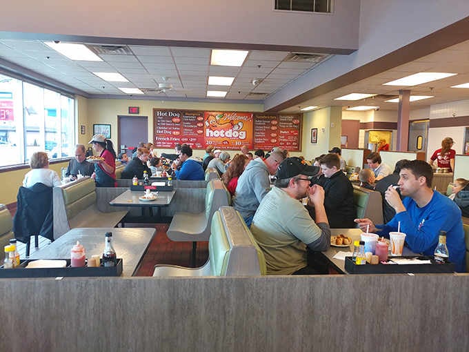 A full dining room at lunch means you've found the real deal, not some tourist trap with inflated prices.