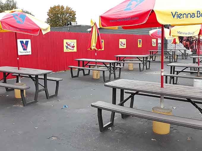 The spacious patio area proves that great food tastes even better when enjoyed in the fresh air.