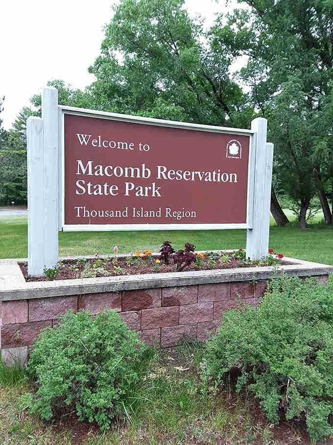 The official welcome to your new favorite escape, where the Thousand Islands region shares one of its best-kept secrets.