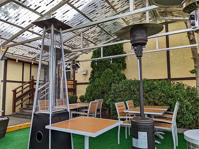 The covered patio with heat lamps means you can enjoy your breakfast outside even when Washington weather gets moody.