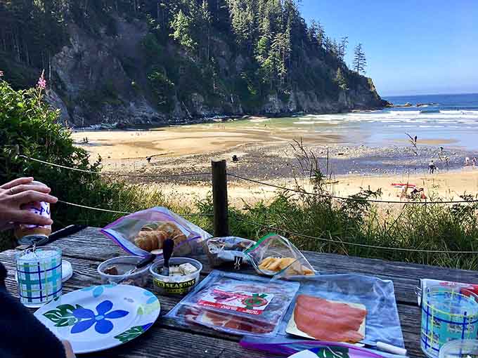 Picnicking with this view feels almost unfair to everyone eating lunch at their desks, but someone's got to do it.