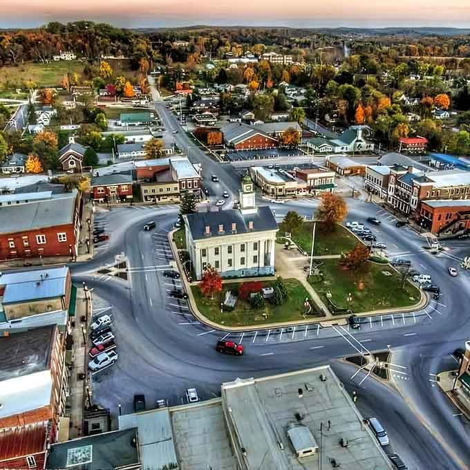 Golden hour reveals Paoli's layout like a perfectly composed postcard you'd actually want to receive in the mail.