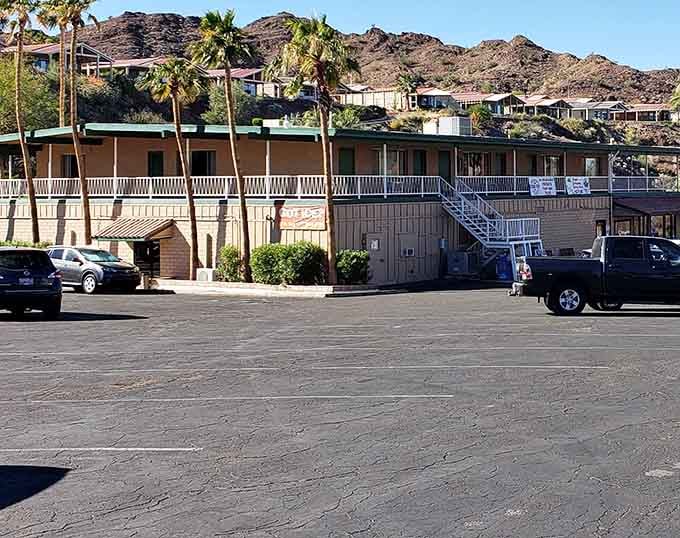 Riverside dining spots offer views that make every meal taste better, because scenery is the best seasoning you can't buy.